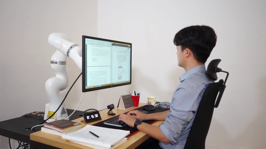 Slow Robots for Unobtrusive Posture Correction | Lee Lab